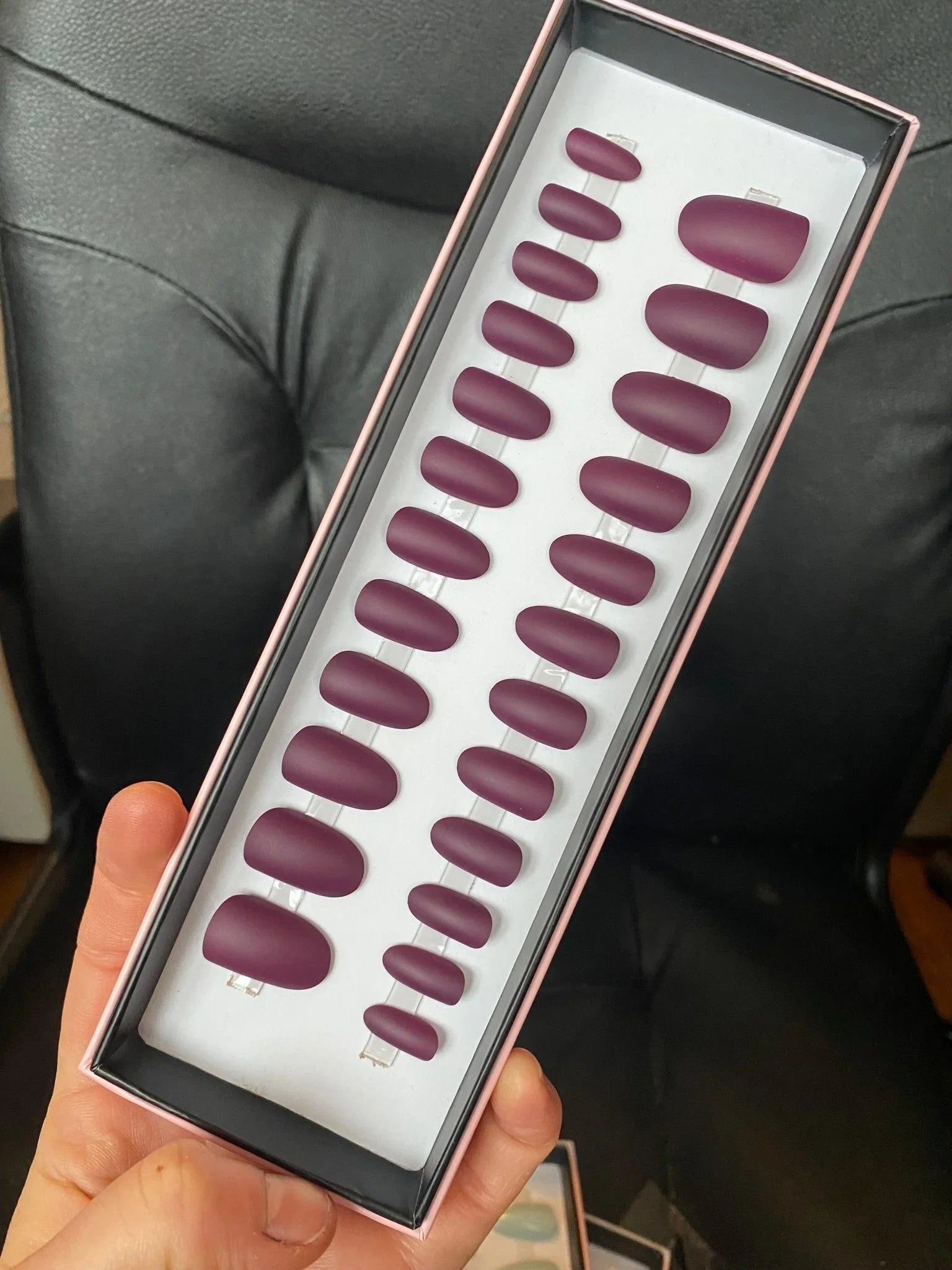 Last One! Maroon Oval - Press on nails - Next Day Delivery – doobysnailsltd